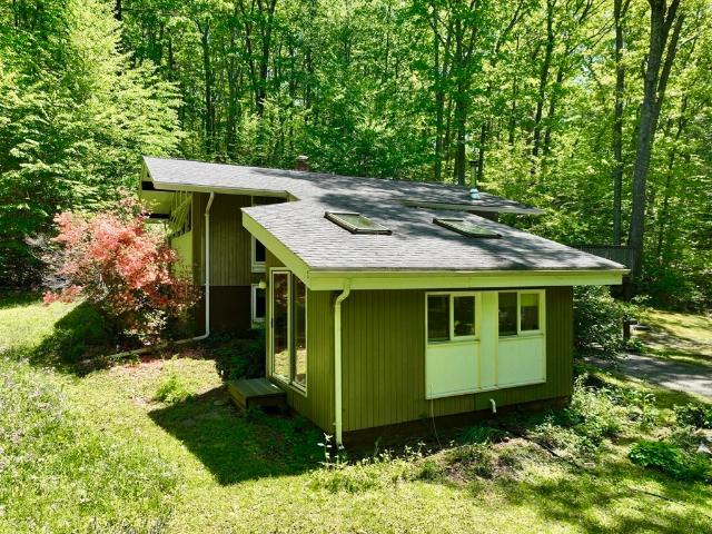 8 Teawaddle Hill Rd