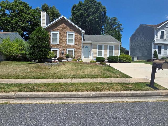 8 Treadway Court