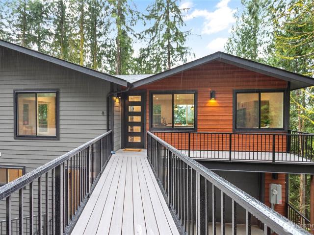 8 Valley View Circle