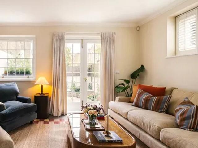 8 Victoria Grove Mews, London, W2 4LN, United Kingdom | 3 bed house for rent #121628677 | Rentberry