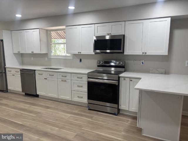8 Villanova Court