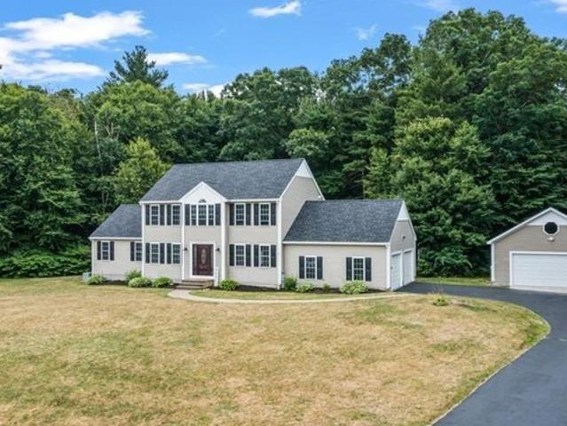 8 Virginia Ave, Sutton, MA 01590