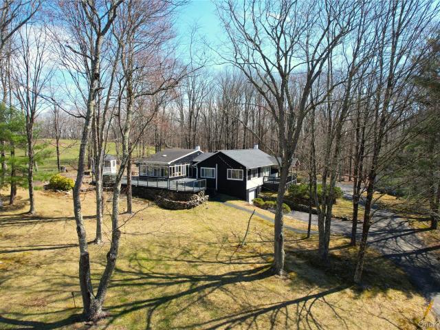 8 W Delaware Pl Ext, Smallwood, NY 12778 | MLS #987355 | Compass