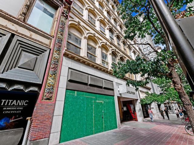 8 W Fourth Street