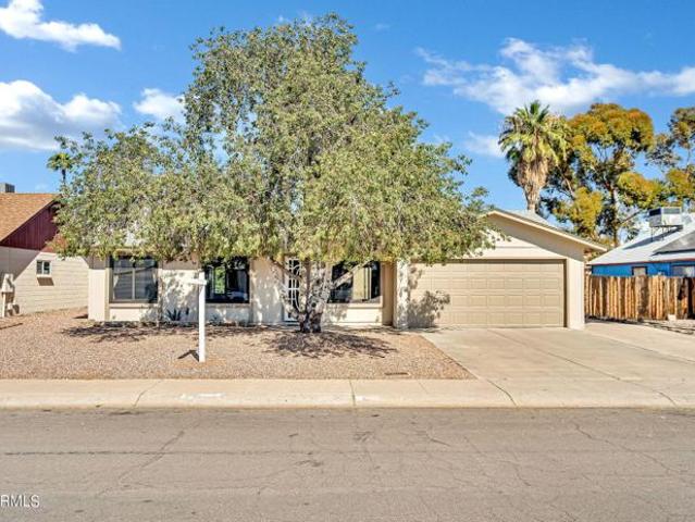 8 W Kristal Way, Phoenix, AZ 85027