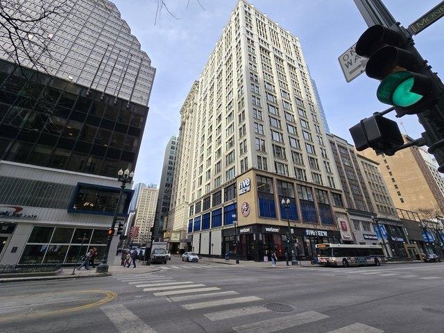 8 W Monroe St Apt 1800, Chicago, IL 60603