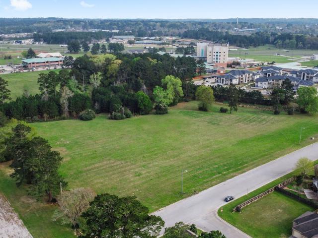 8 W Park Dr, Livingston, TX 77351 | MLS #91286