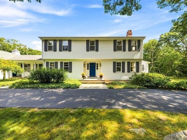 8 W Rockland Farm, Dartmouth, MA 02748