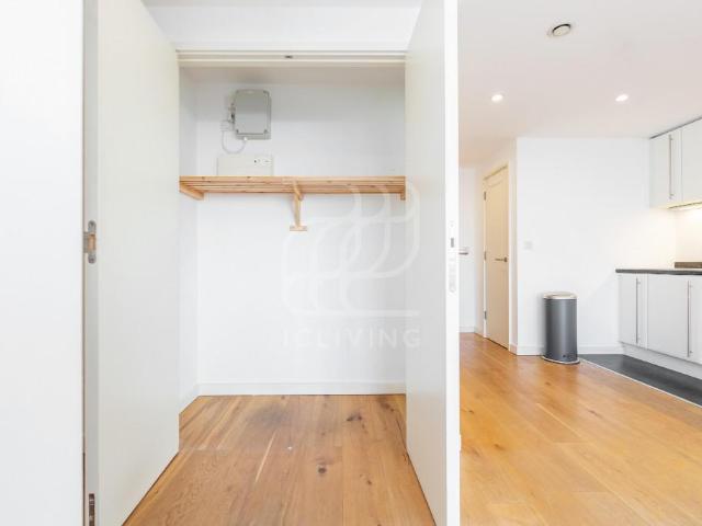 8 Walworth Road, London 1 bed flat to rent £2,418 pcm £558 pw