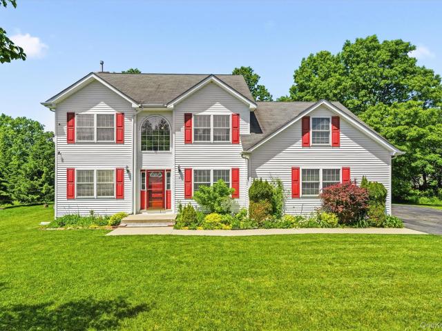 8 Wayne Court