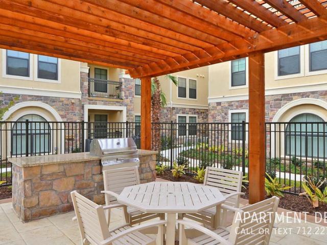 8 weeks freeoutstanding apartment in Missouri City