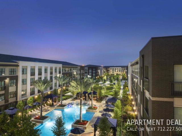 8 weeks freeoutstanding apartment in Washington Avenue Coalition / Memorial Park