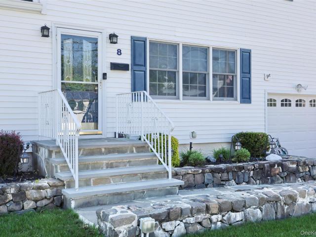 8 Wenzel Lane