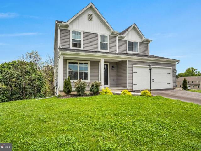 8 Weston Cir
