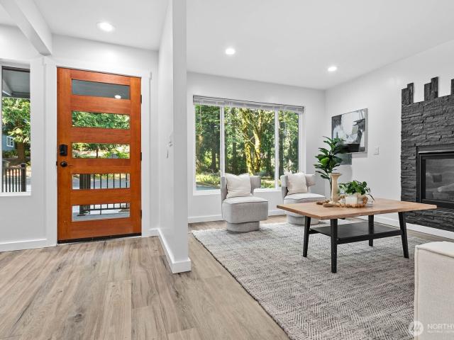 8 White Mountain Lane