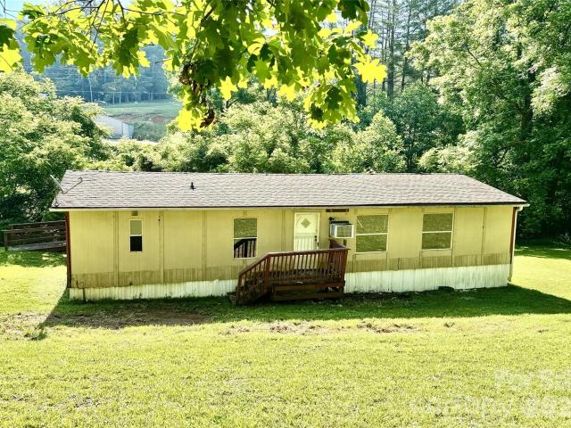 8 White Oak Drive