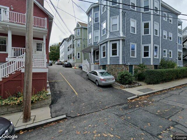8 White Ave, Brookline, MA 02467