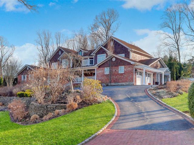 8 White Birch Drive