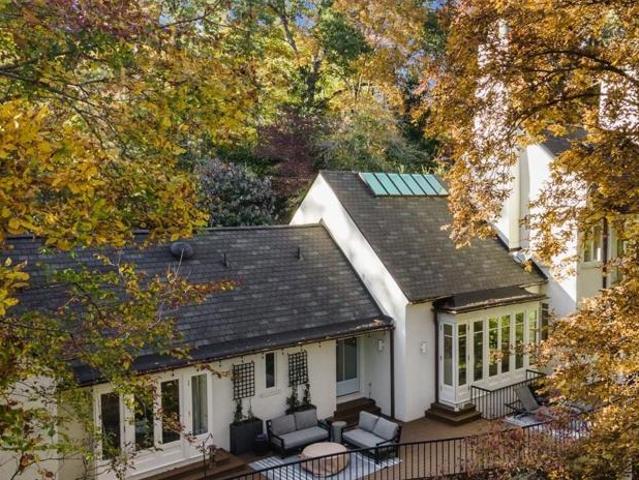 8 Whitewater Trail NW, Atlanta, GA 30327