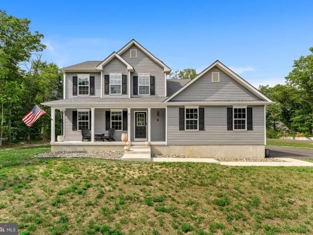 8 Whitetail Dr, Elmer, NJ 08318
