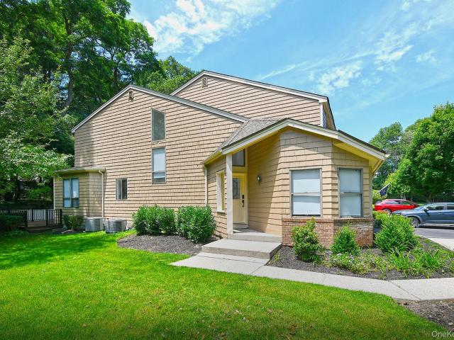 8 Whitman Ridge Drive