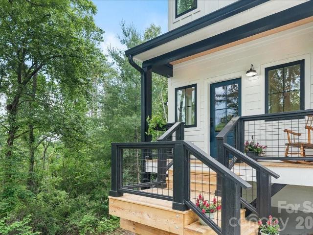 8 Wildwood Park Knoll