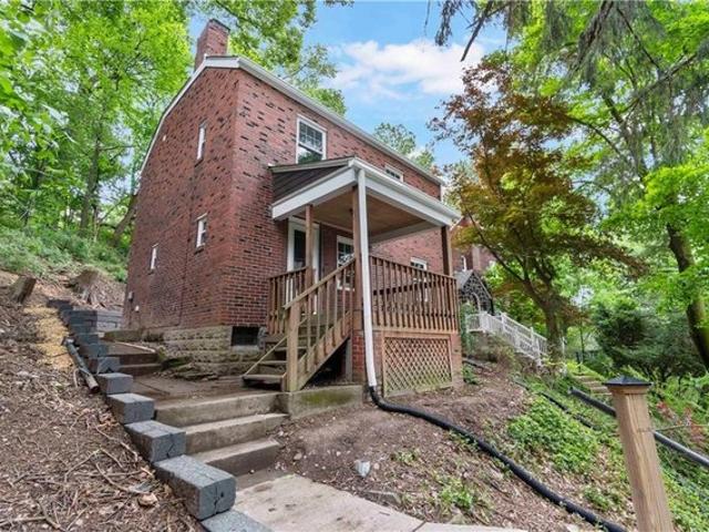 8 Wilkins Rd, Pittsburgh, PA 15221