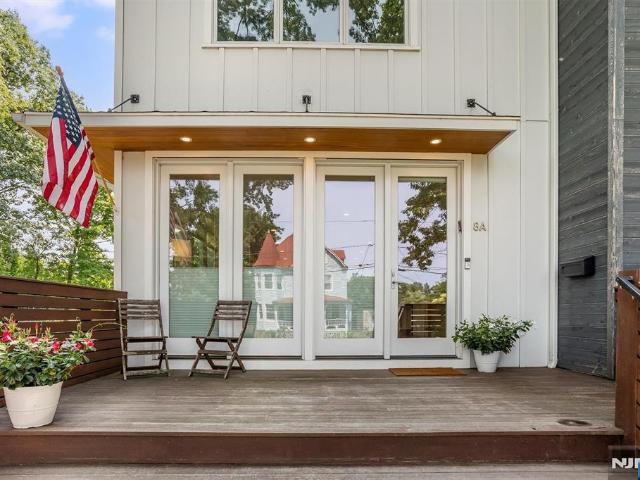 8 Willard Place # A
