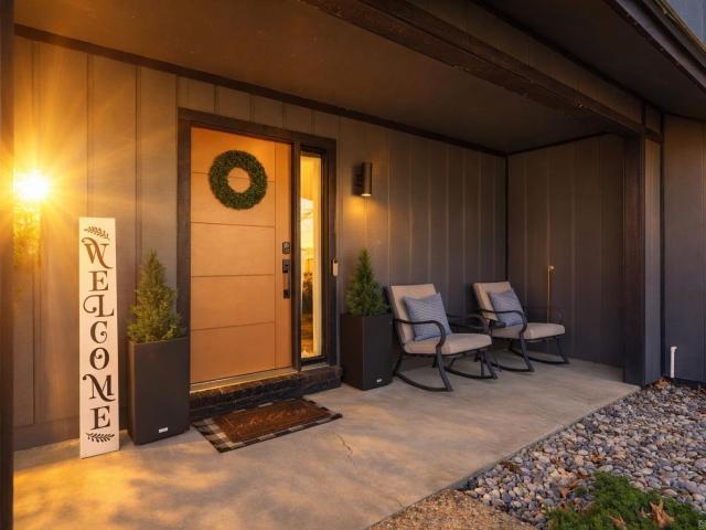 8 Willow Oak Court