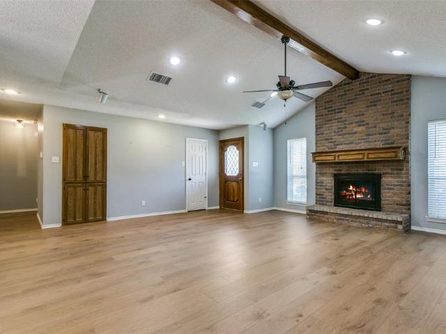 8 Winding Creek Court
