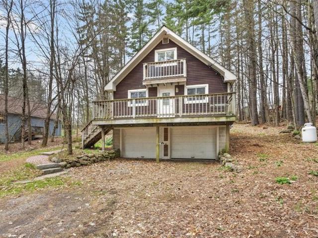 8 Winter Rd, Hillsborough, NH 03244