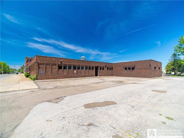 8 10 E 2nd Street