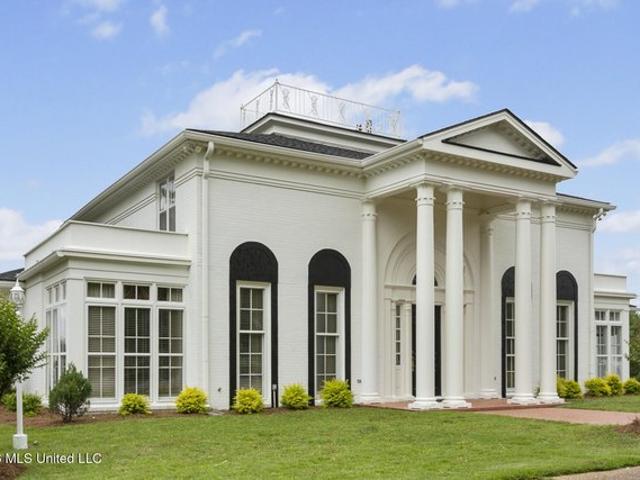 8 12 Oaks Pl, Madison, MS 39110