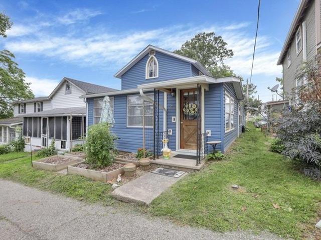 8 1st St, Lancaster, OH 43130