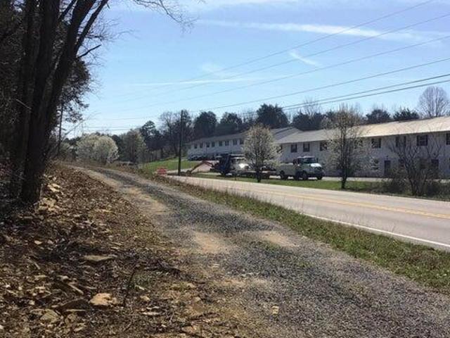8.24 Ac West Andrew Johnson