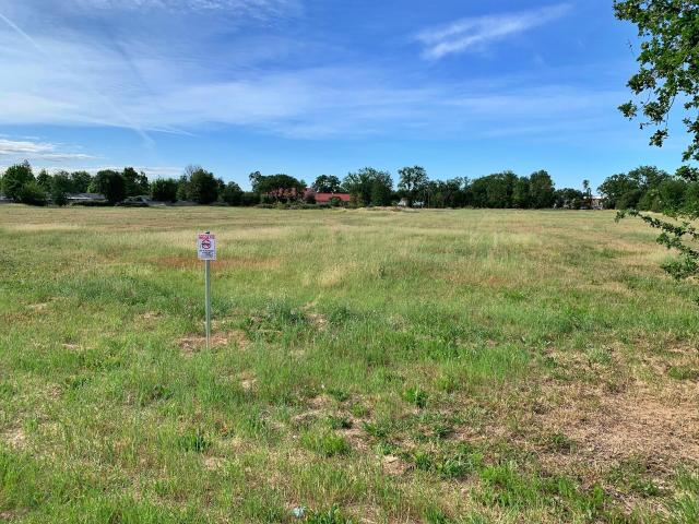 8.2 acres Main St