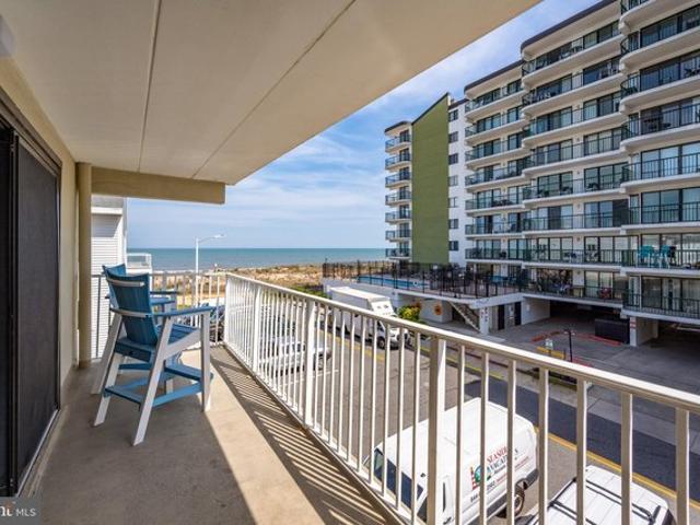 8 35th St Unit 201, Ocean City, MD 21842