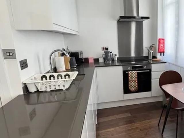 8 9 Ludgate Square | 1 bed apartment for rent #164933058 | Rentberry