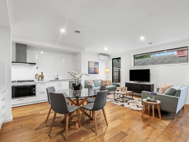 8C Walter Street