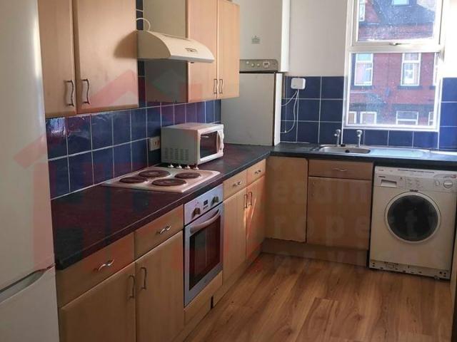 8a Estcourt Terrace