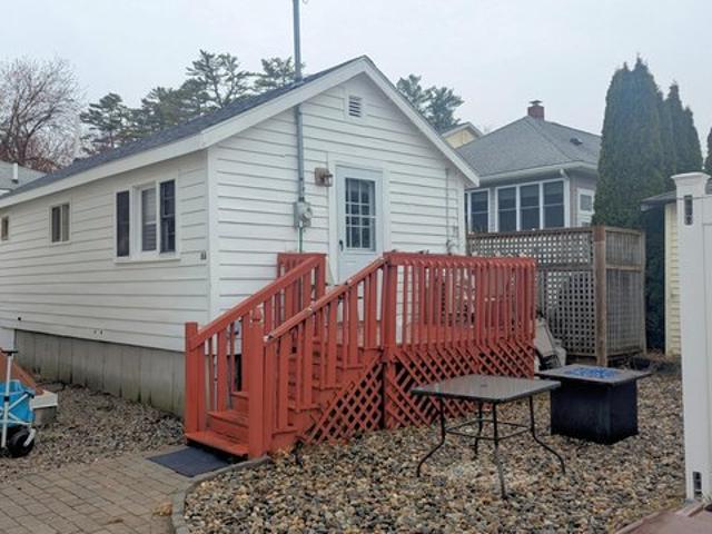 8A Seaview Ave Unit 8A, Old Orchard Beach, ME 04064