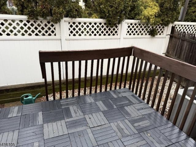 8G Neilson St