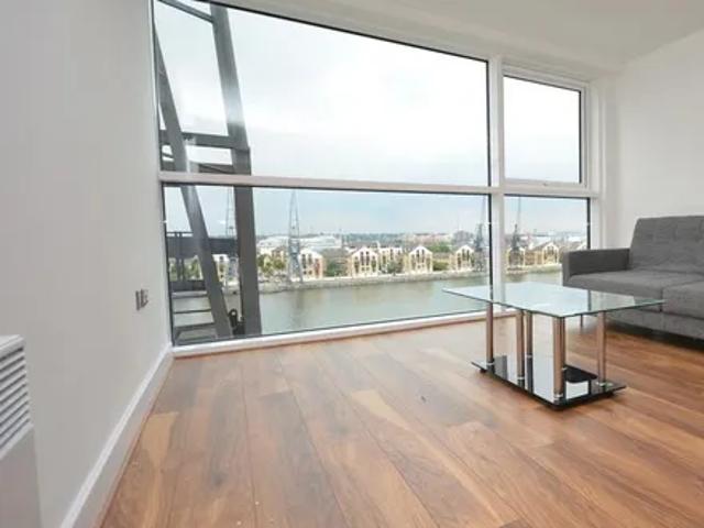 8slices Pizzeria, ExCeL Marina, Custom House, London, E16 1AT, United Kingdom | 1 bed apartment for rent #134396384 | Rentberry