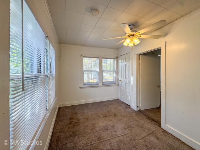 8S057 S Vine Street