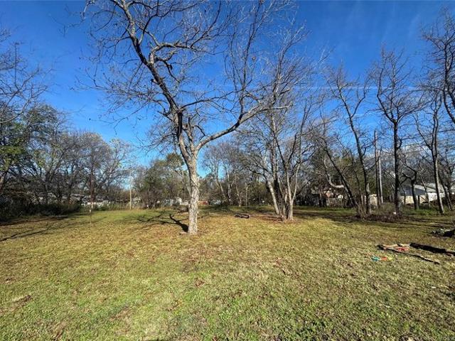 8th Ave NW, Ardmore, OK 73401
