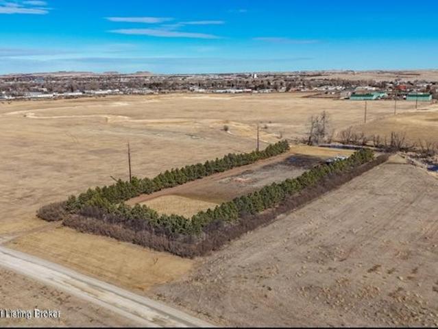 8th Ave SW, Dickinson, ND 58601
