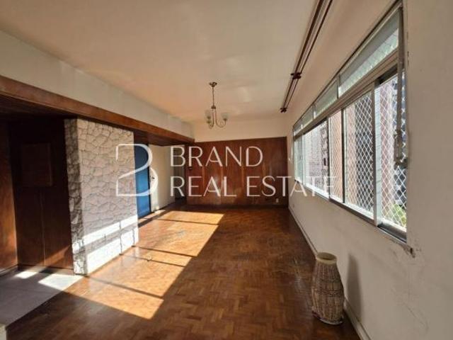 93,50m², vista livre, sala grandona para 3 ambientes, 2 dorms grandes 2 banheiros 1 vaga