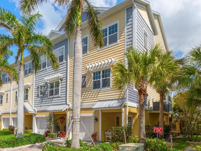 93 The Cv Way, Indian Rocks Beach, FL 33785 | MLS #TB8486