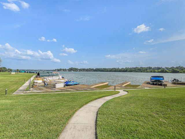 93 W Palm Boulevard