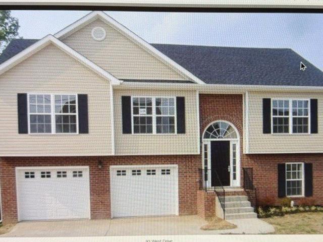 93 West Dr, Clarksville, TN 37040